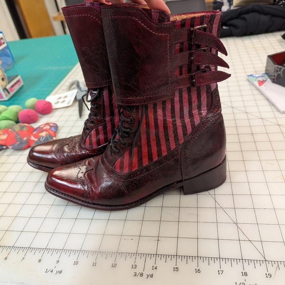 Oak Tree Farms | Shoes | Red Lace Up Boots With Striped Pattern And ...